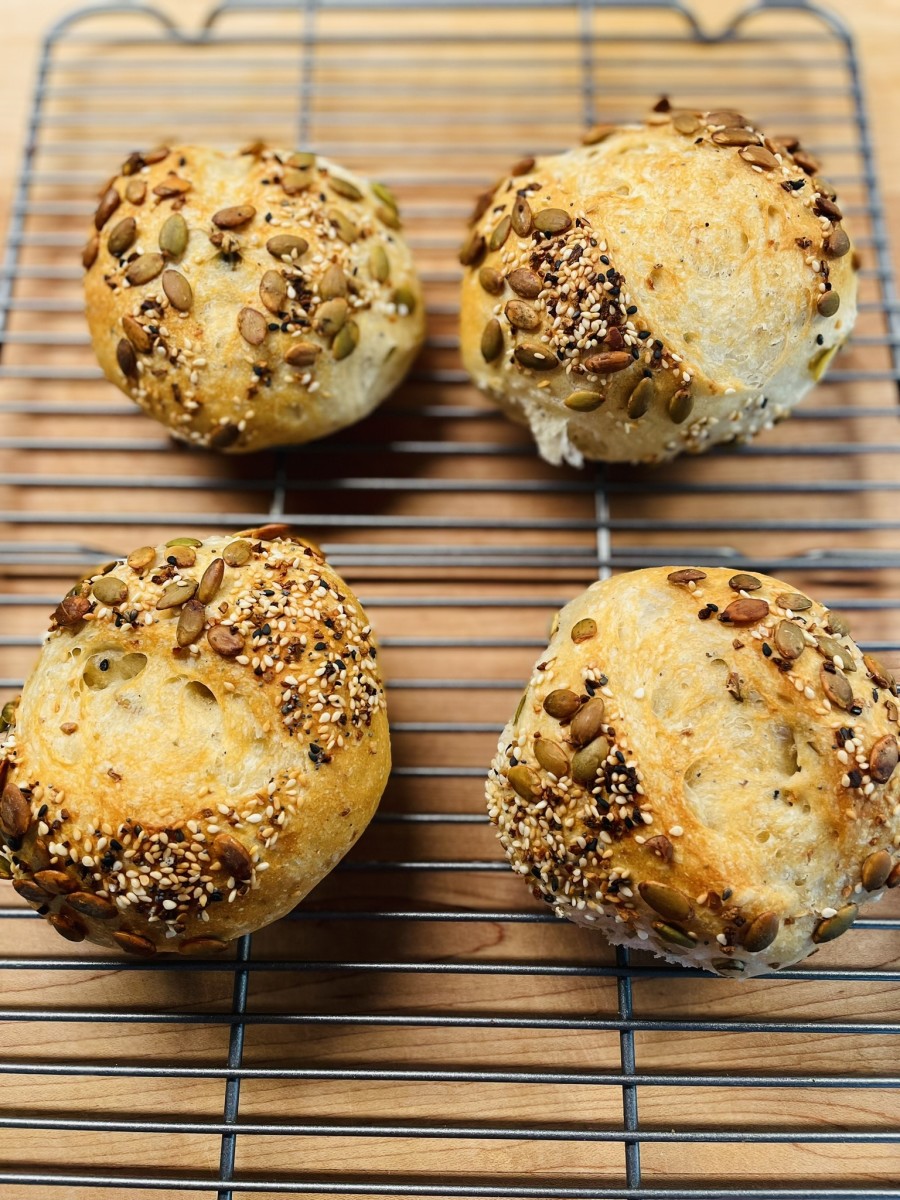 How to Make Delicious Seeded Dinner Rolls - HubPages