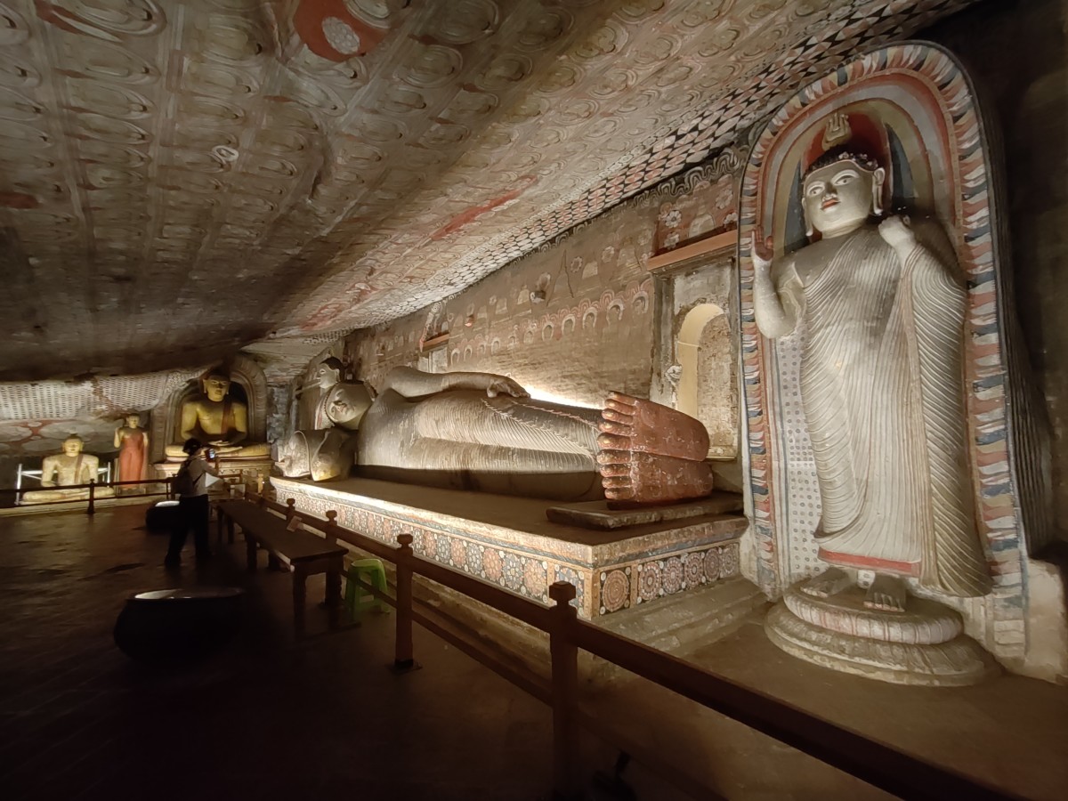 The Reclining Buddha - HubPages