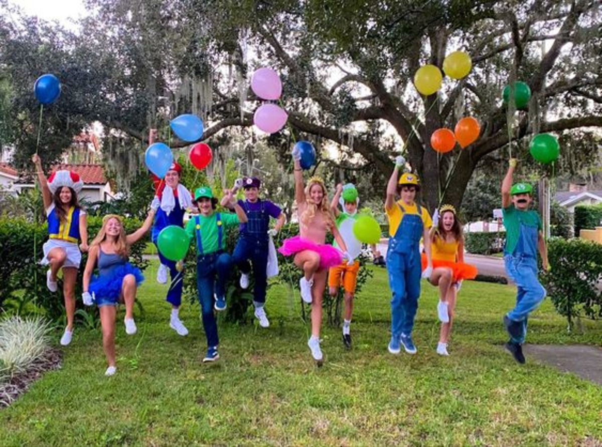 30+ Trendy Group Halloween Costumes - HubPages