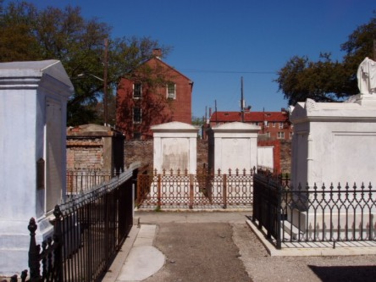 St Louis Cemetery #1: America's Most Haunted Cemetery - HubPages