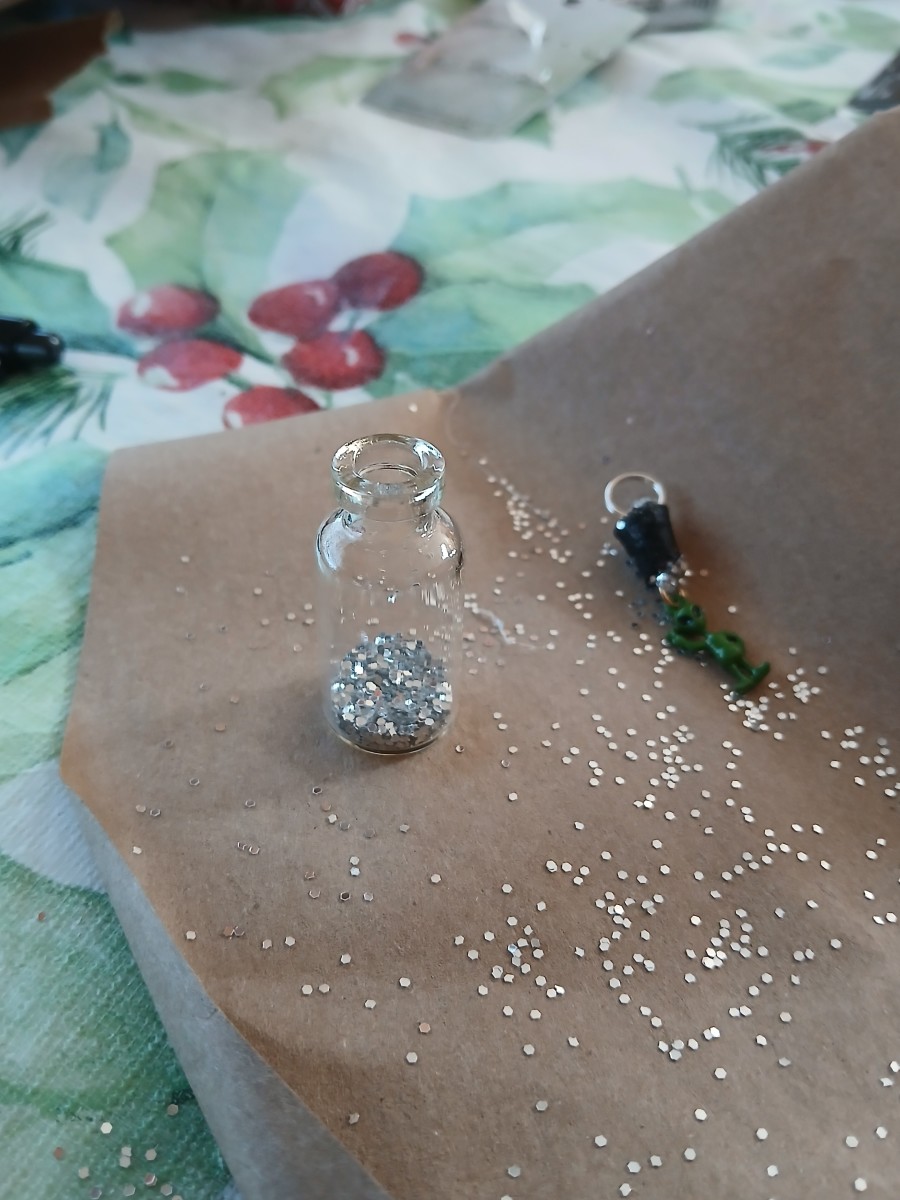 Alien In a Bottle - HubPages