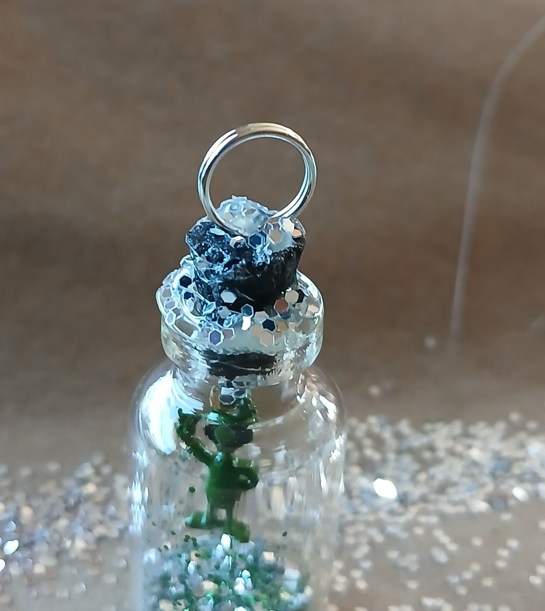 Alien In a Bottle - HubPages