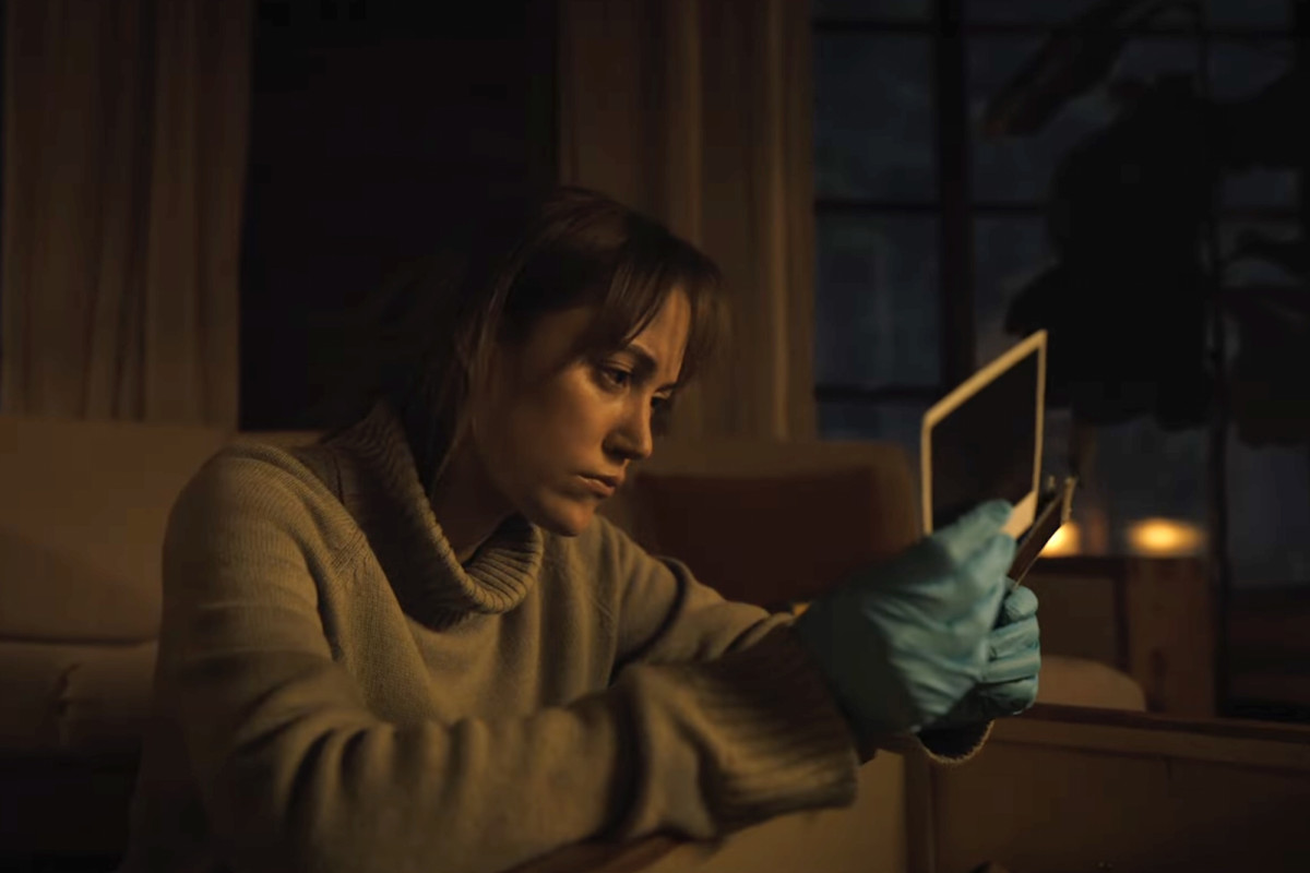 Longlegs (2024) Movie Review With Arms! - HubPages