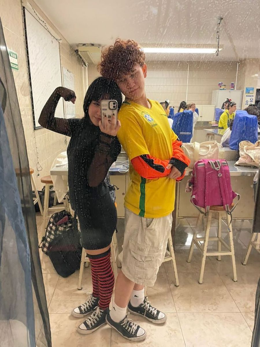 30+ Awesome TV and Movie Character Halloween Costumes Your Friends Will ...