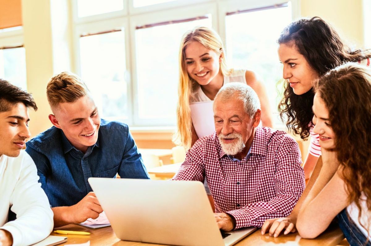 100+ Best School Magazine Names - HubPages