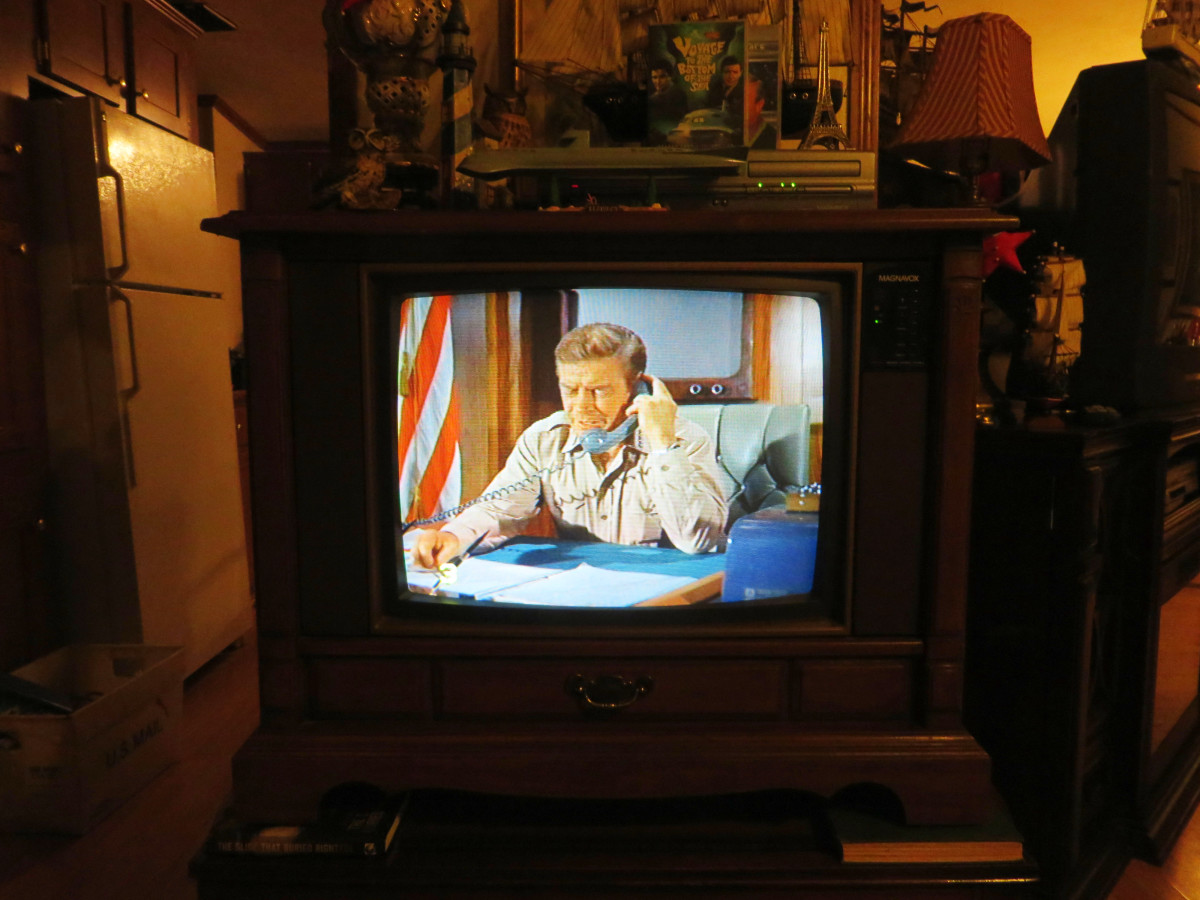 1989 Magnavox Color Television Console Model Rk4914 - Hp01, Magnavox ...