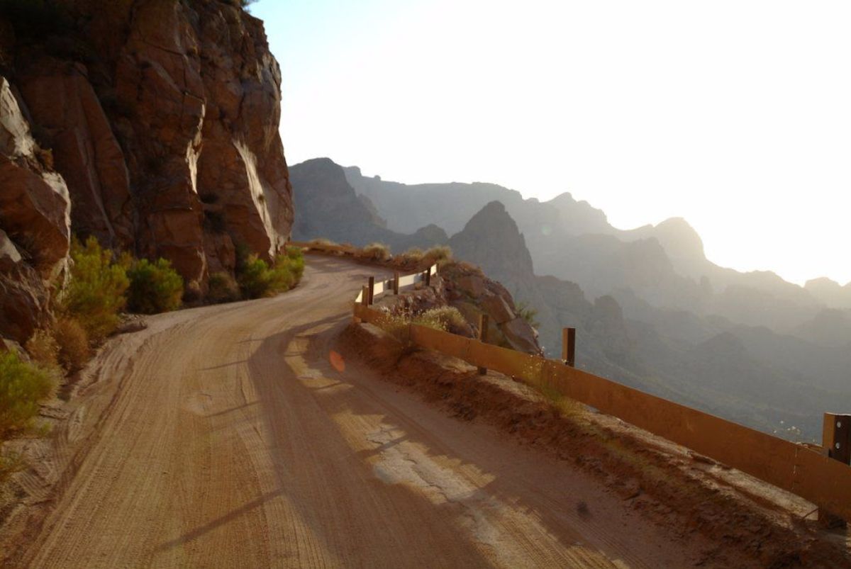The 22 Scariest and Most Dangerous Roads in the World - HubPages