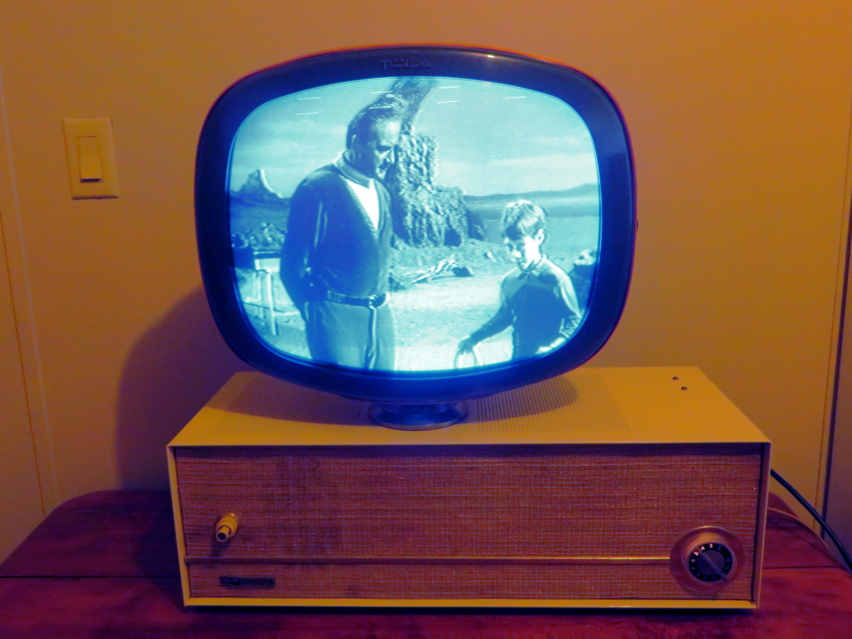 The 1960 Philco Predicta Debutante Television & the Philco Predicta ...