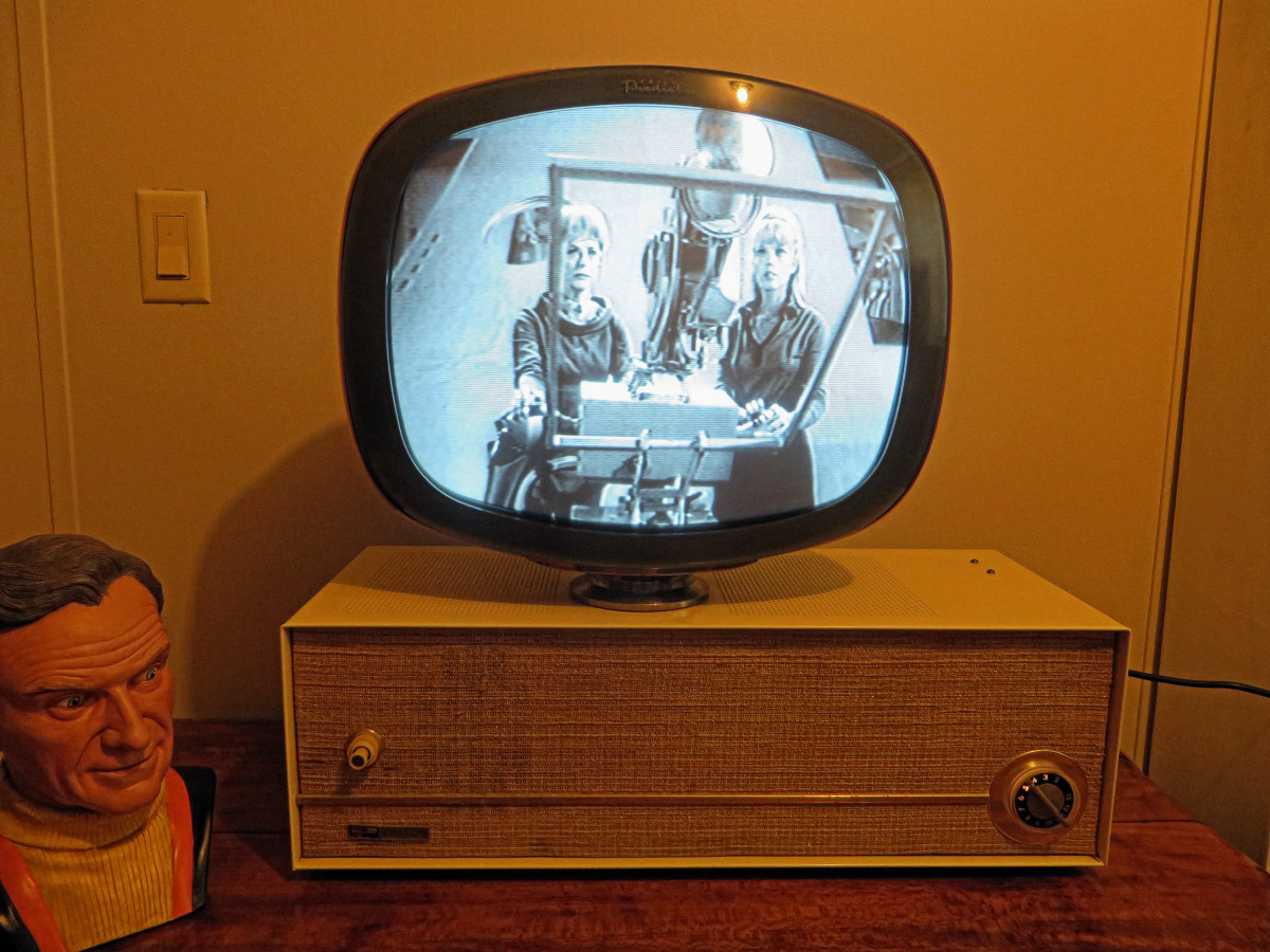 The 1960 Philco Predicta Debutante Television & the Philco Predicta ...