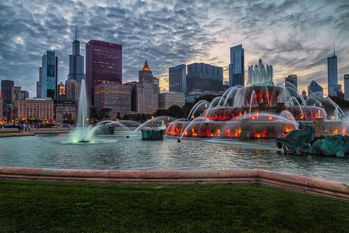 Buckingham Fountain: Chicago Landmark - HubPages