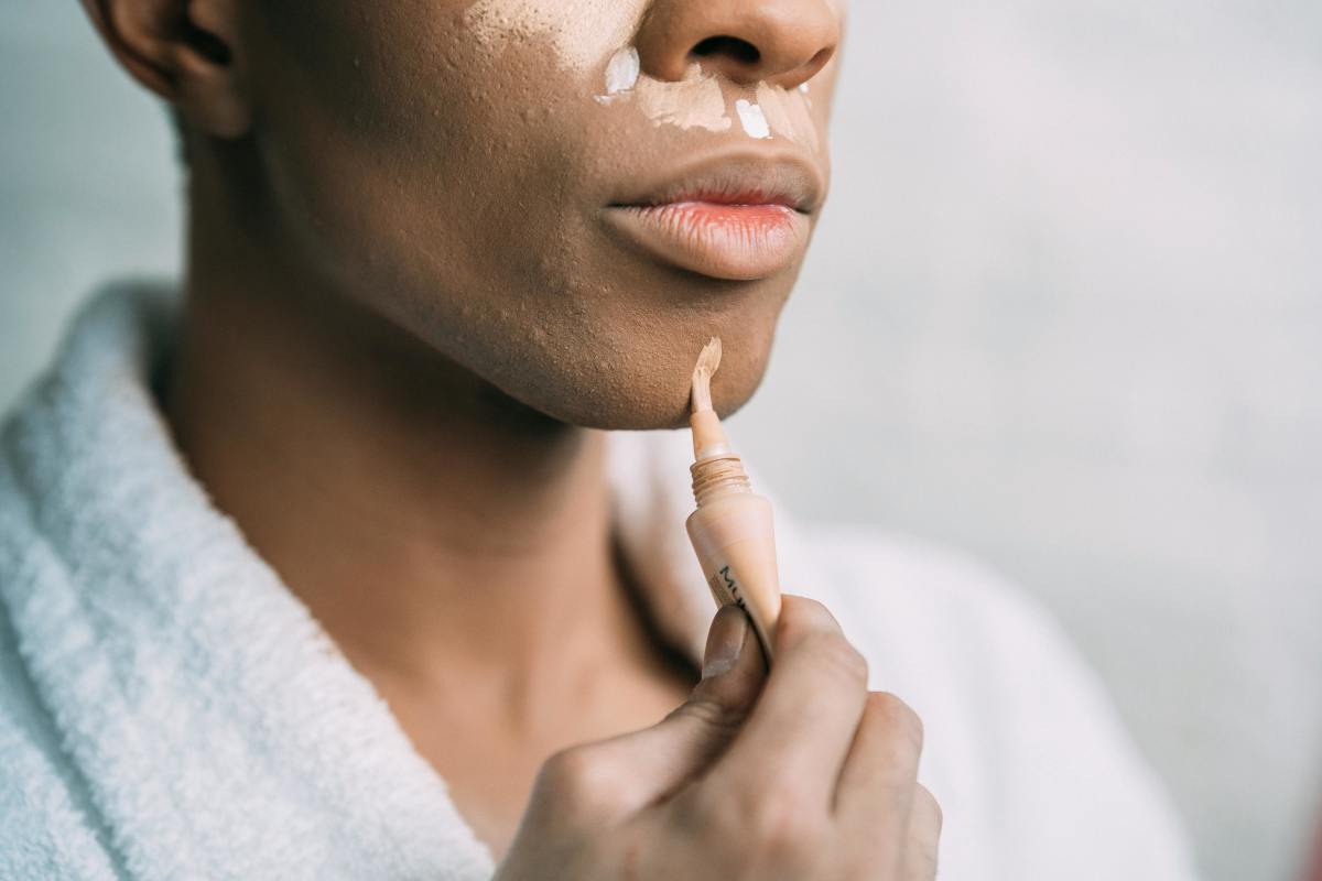 5 Amazing Uses of Foundation Other Than Providing Flawless Skin - HubPages