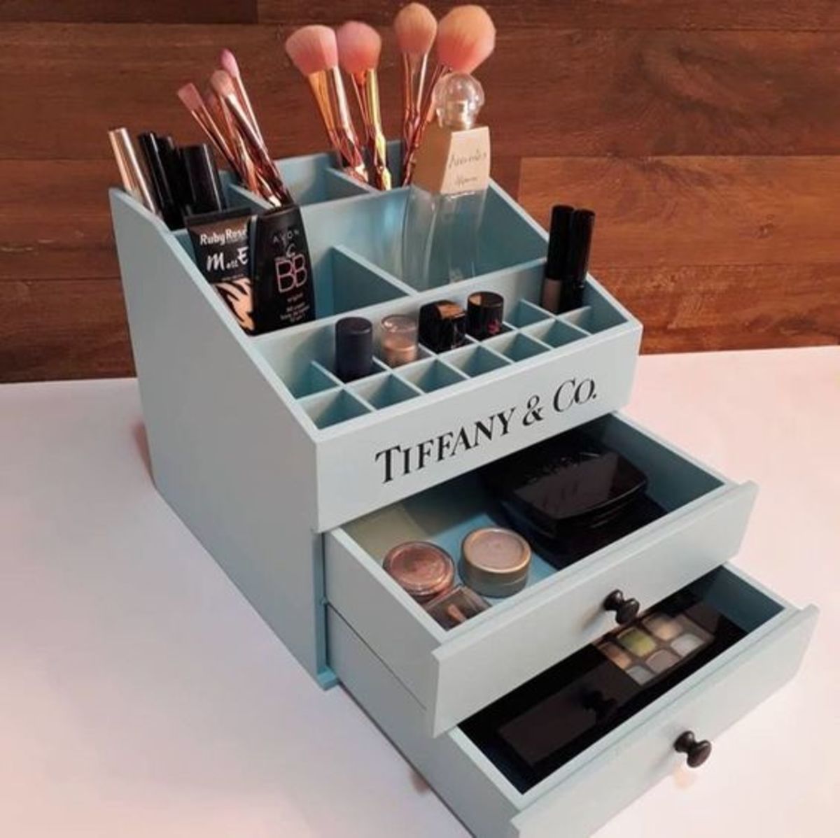 20+ Awesome Makeup Storage and Beauty Product Organization Ideas - HubPages