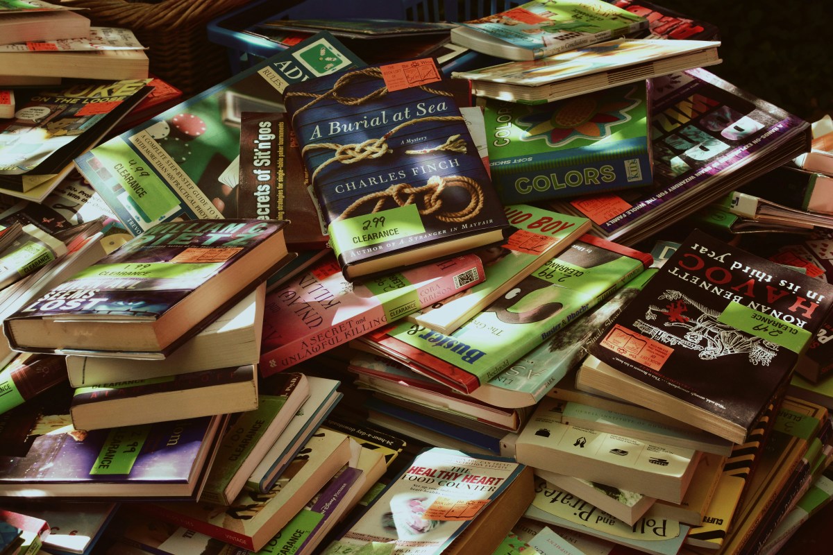 Why We Can't Stop Buying Books: The Psychology Behind Book Hoarding ...