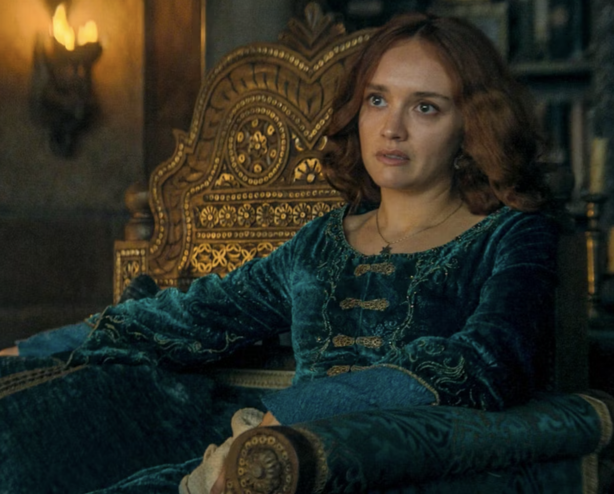 Alicent Hightower’s 5 Best Outfits From Season 2 of “house of the ...