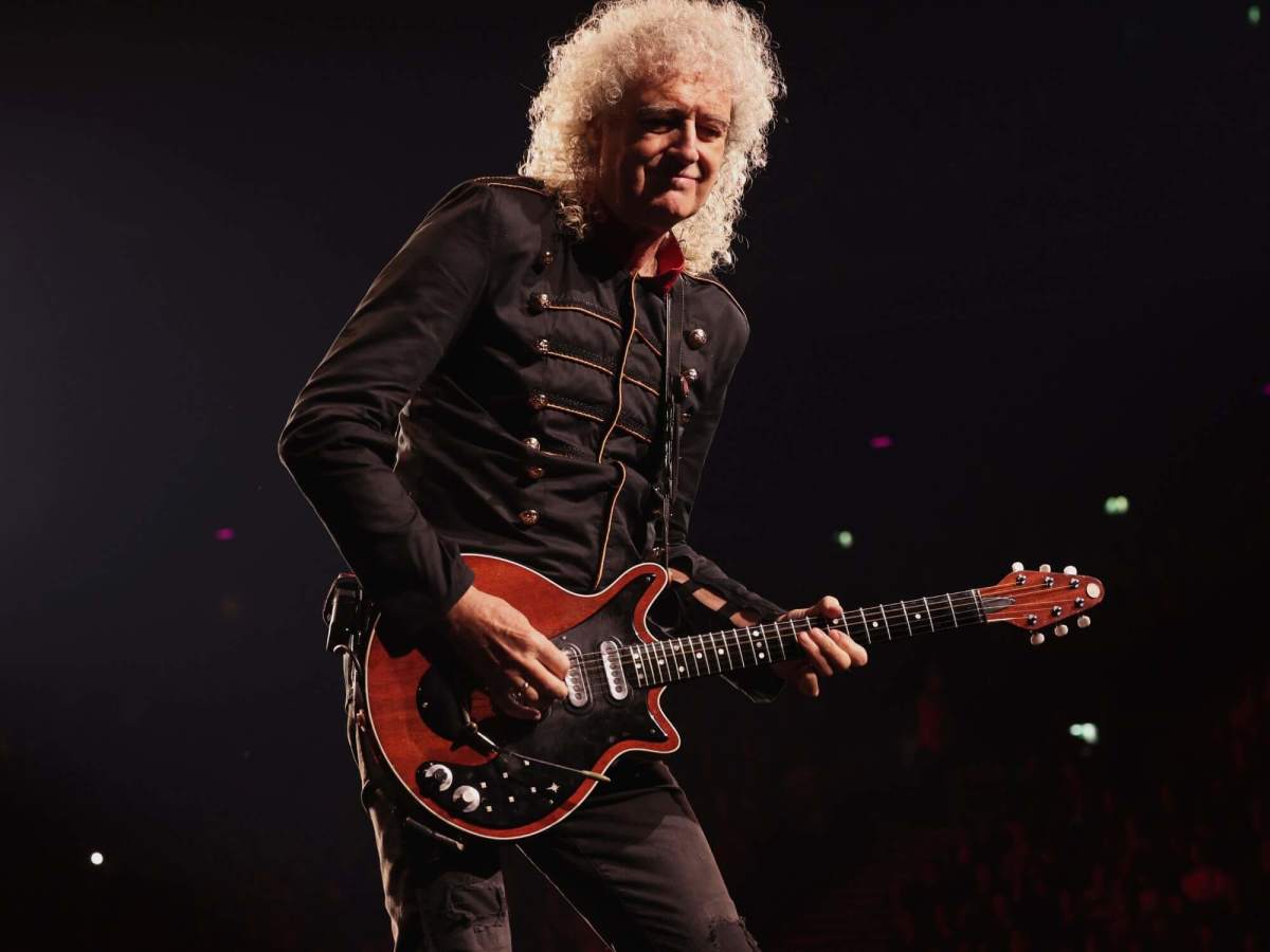 Male Singers Over Age 70 (and Still Going Strong!) - HubPages
