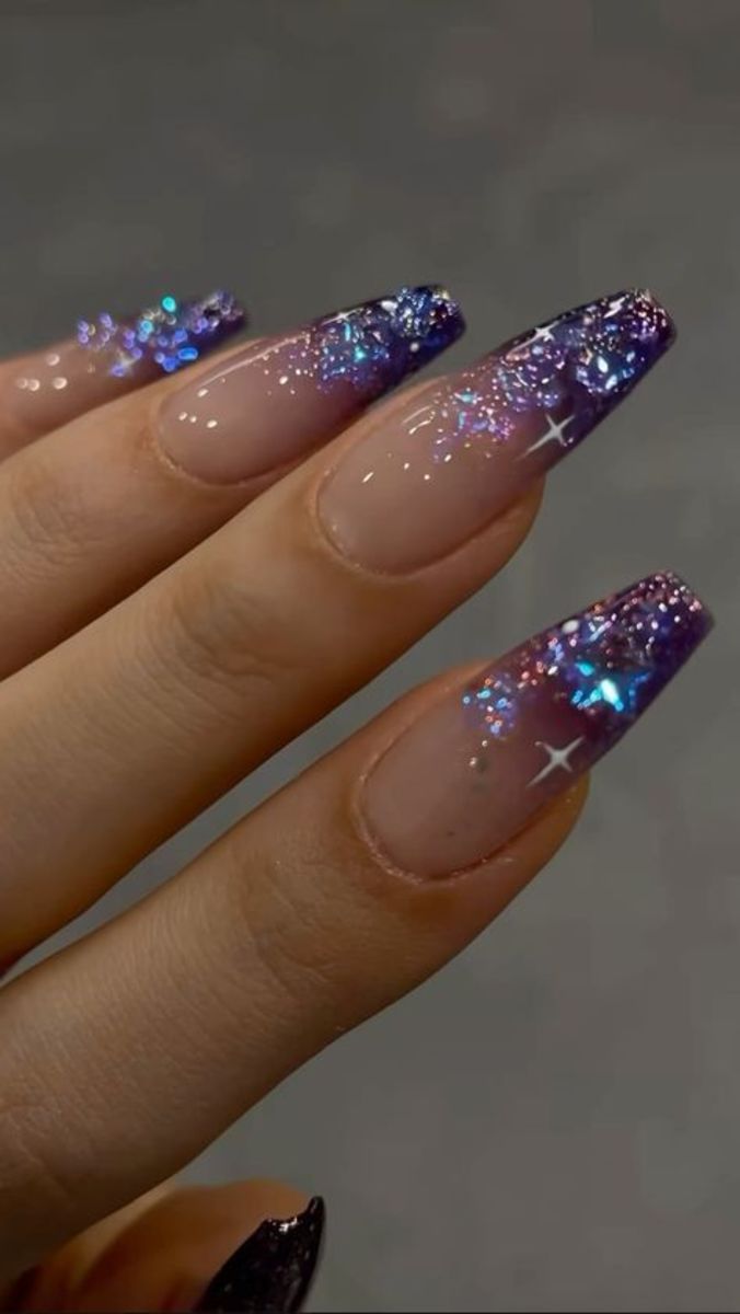 50+ Stunning Winter Nail Art Designs for Christmas and Beyond - HubPages