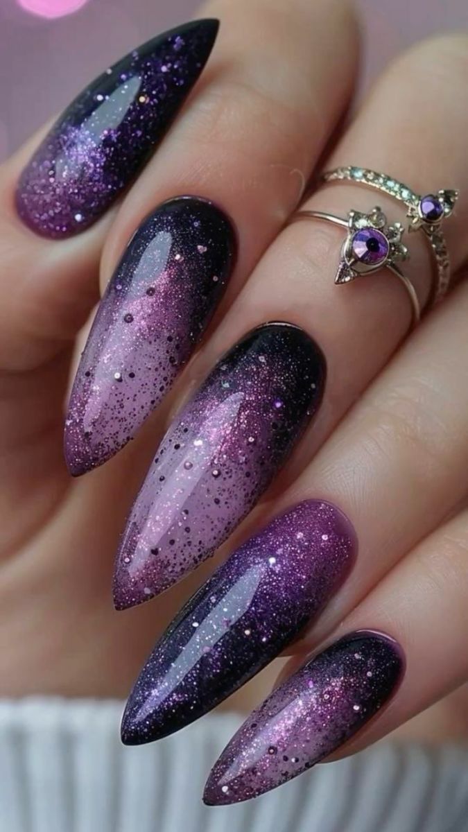 50+ Stunning Winter Nail Art Designs for Christmas and Beyond - HubPages
