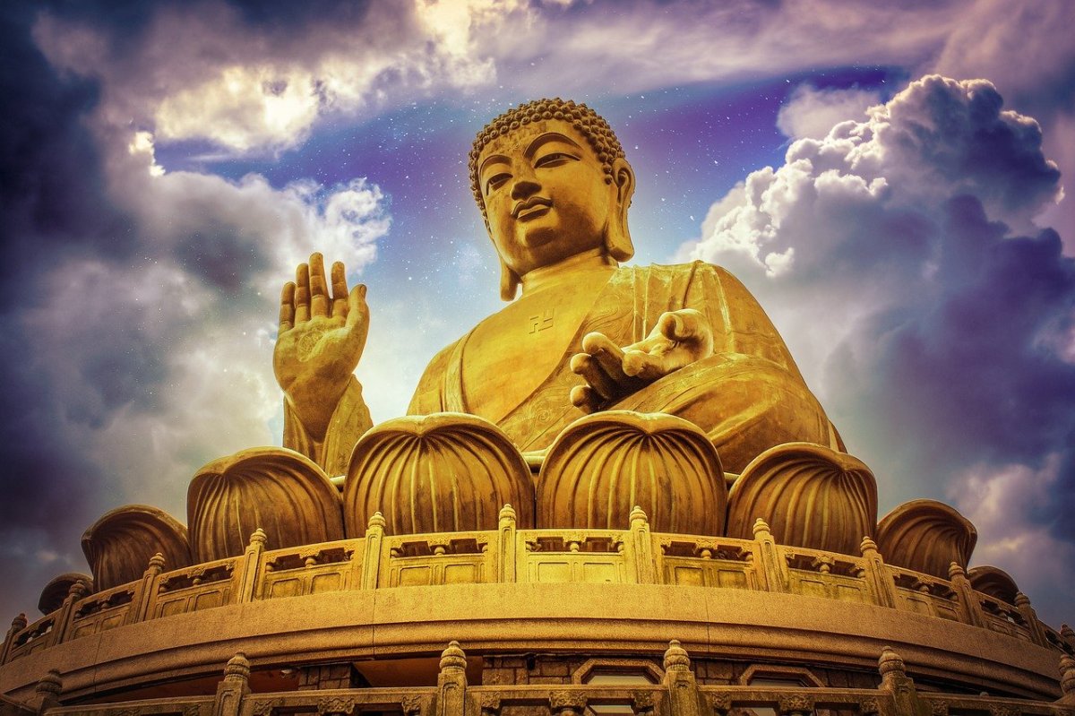 Maitreya, the Long-Awaited Fifth Buddha, Has Come! - HubPages