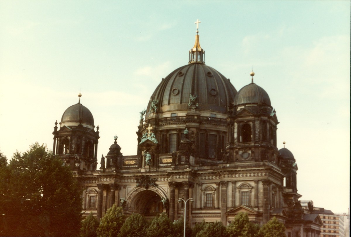 My Adventures Touring Europe in 1982 (6) Berlin - HubPages