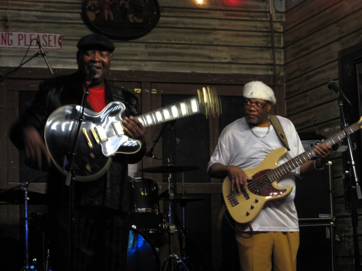Kingston Mines Rocks the Blues in Chicago, IL - HubPages
