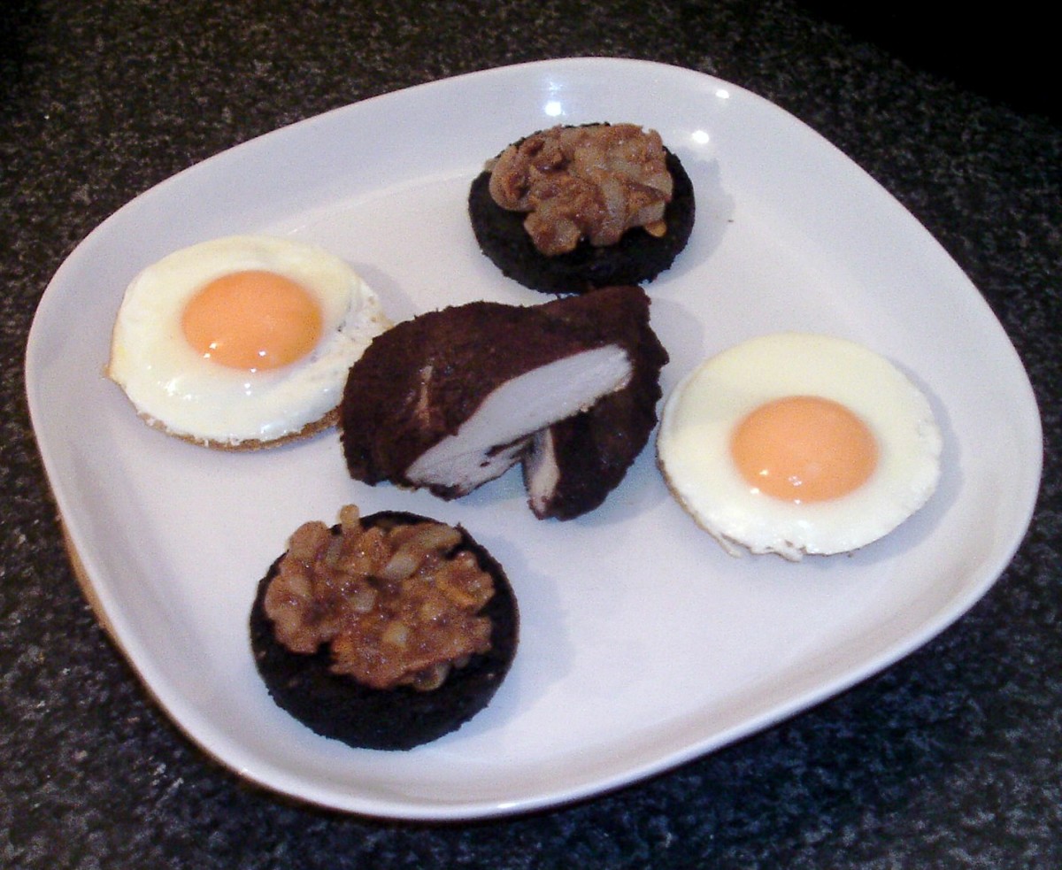 Haggis Spiced Baked Chicken Breast With Black Pudding and Homemade Pear ...