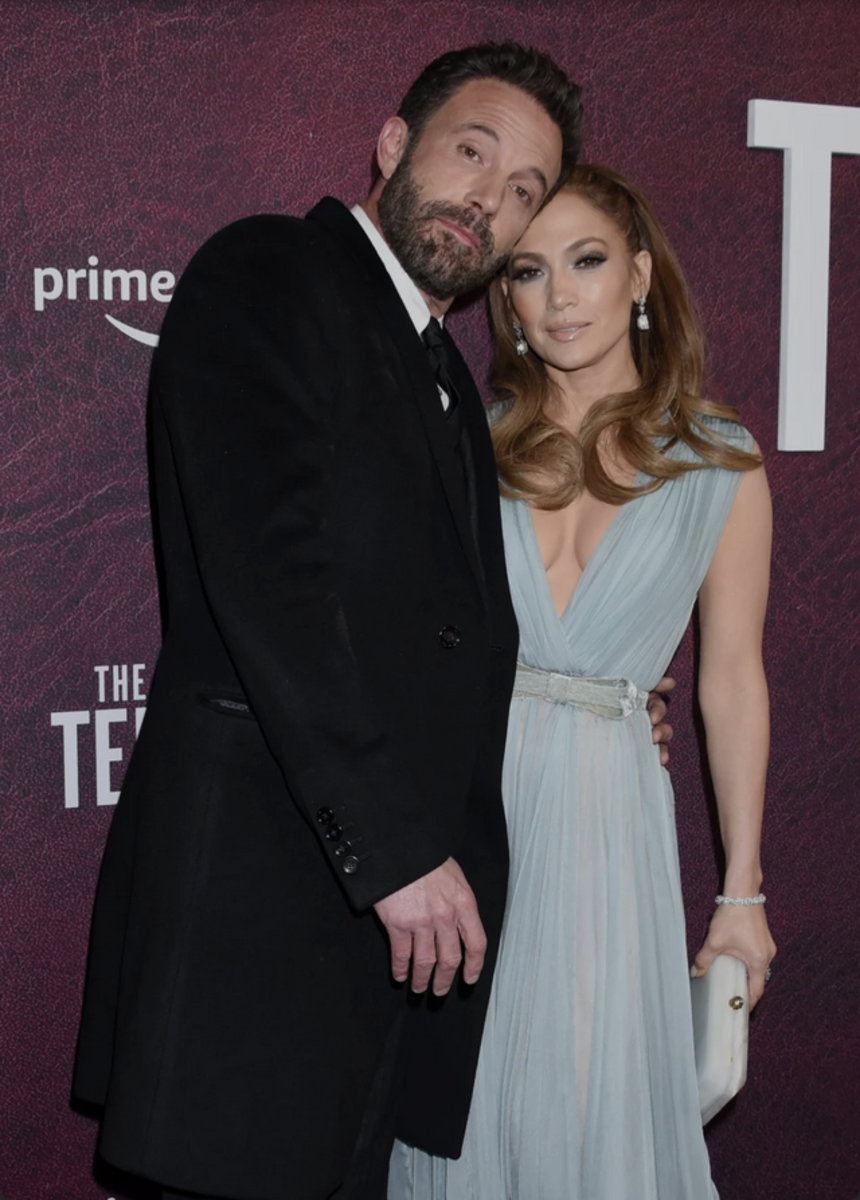 Jennifer Lopez Breaks Social Media Silence With Cheerful Video Amid Ben Affleck Divorce - HubPages