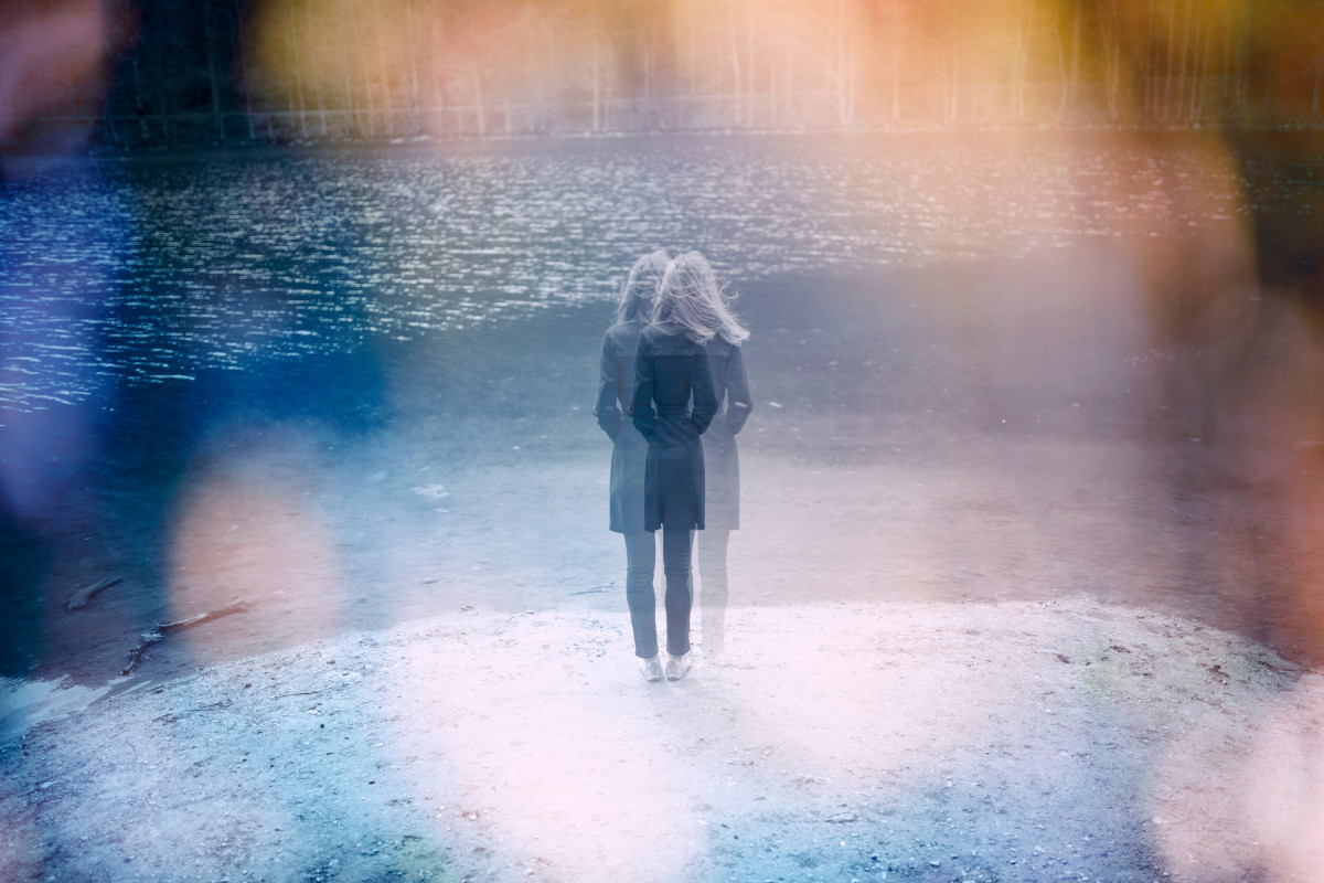 People Think Camera Caught ‘Evil’ Spirit Jumping From One Body to ...