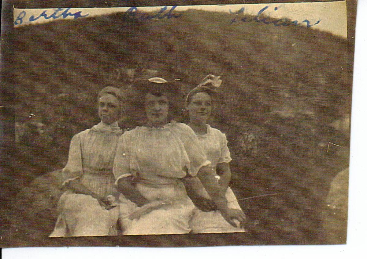 Ruth Vining McGhee - HubPages