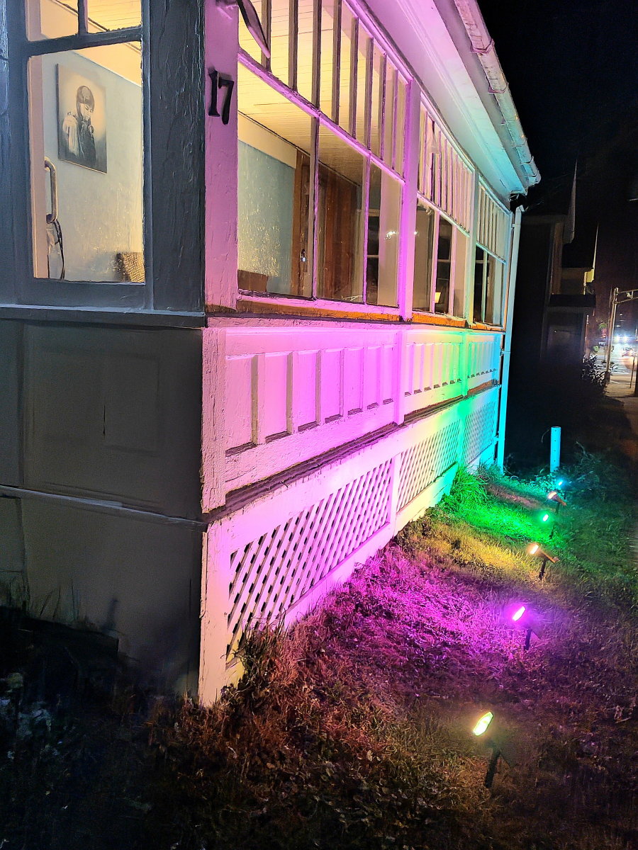 Review of the Linkind SL5 Smart Solar Outdoor Lights - HubPages