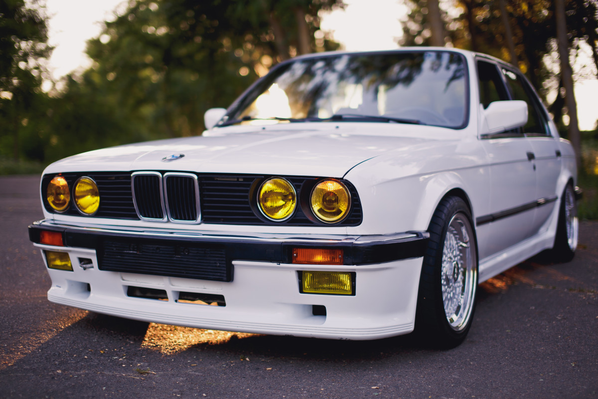 Watch Video of an 80s BMW Literally Transform Before Launching - HubPages