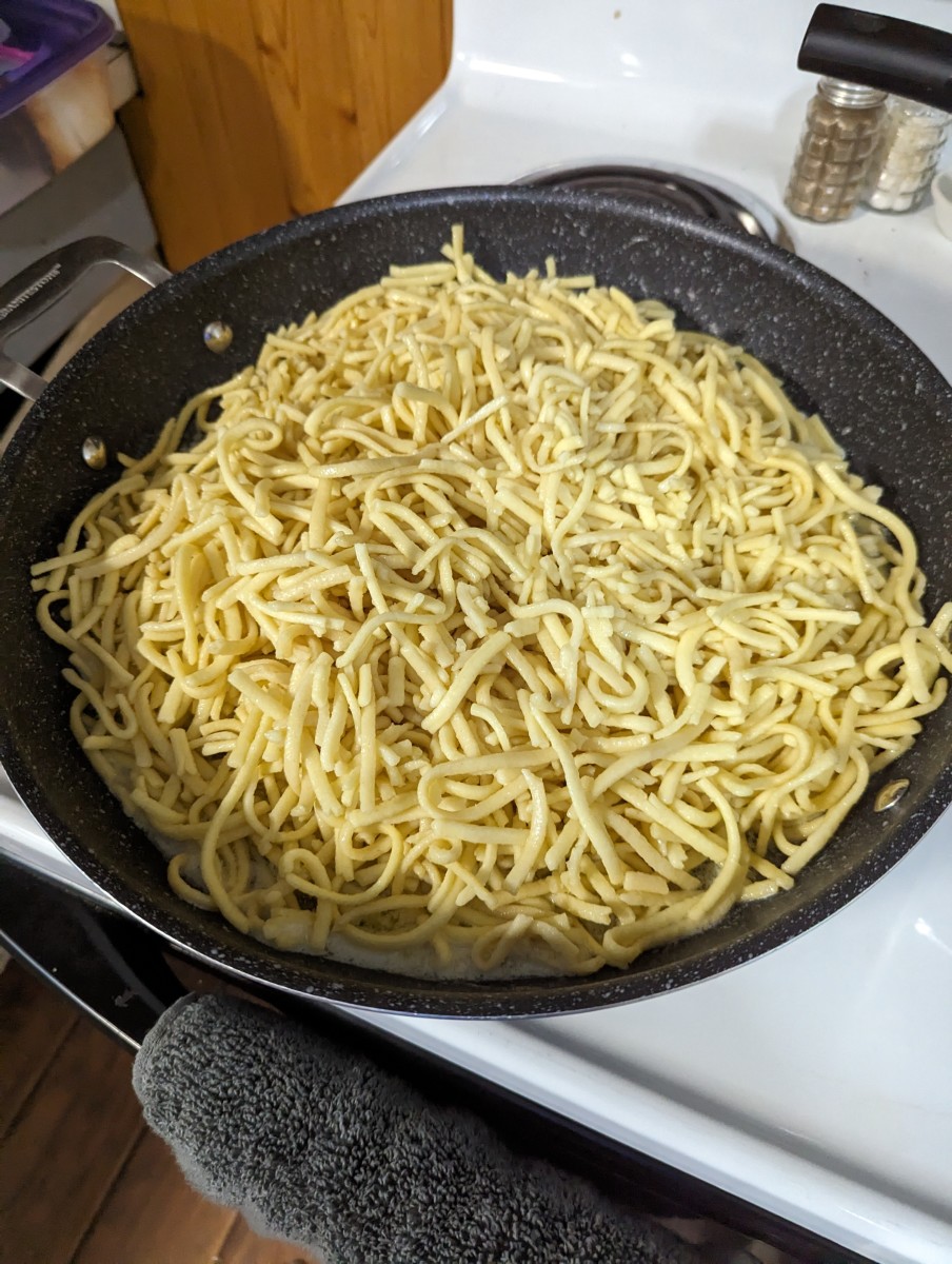 Spaetzle Noodles - Cooking and Cheesing - HubPages