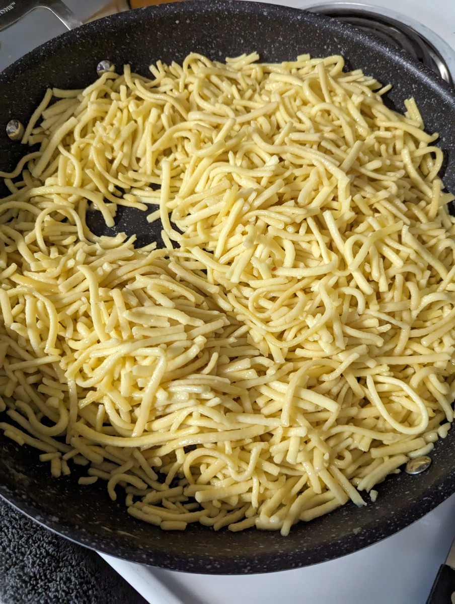Spaetzle Noodles - Cooking and Cheesing - HubPages