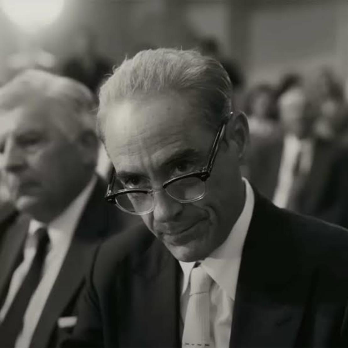 Oppenheimer (2023) Movie Review… The Fabulous Masterpiece of Christopher Nolan! - HubPages