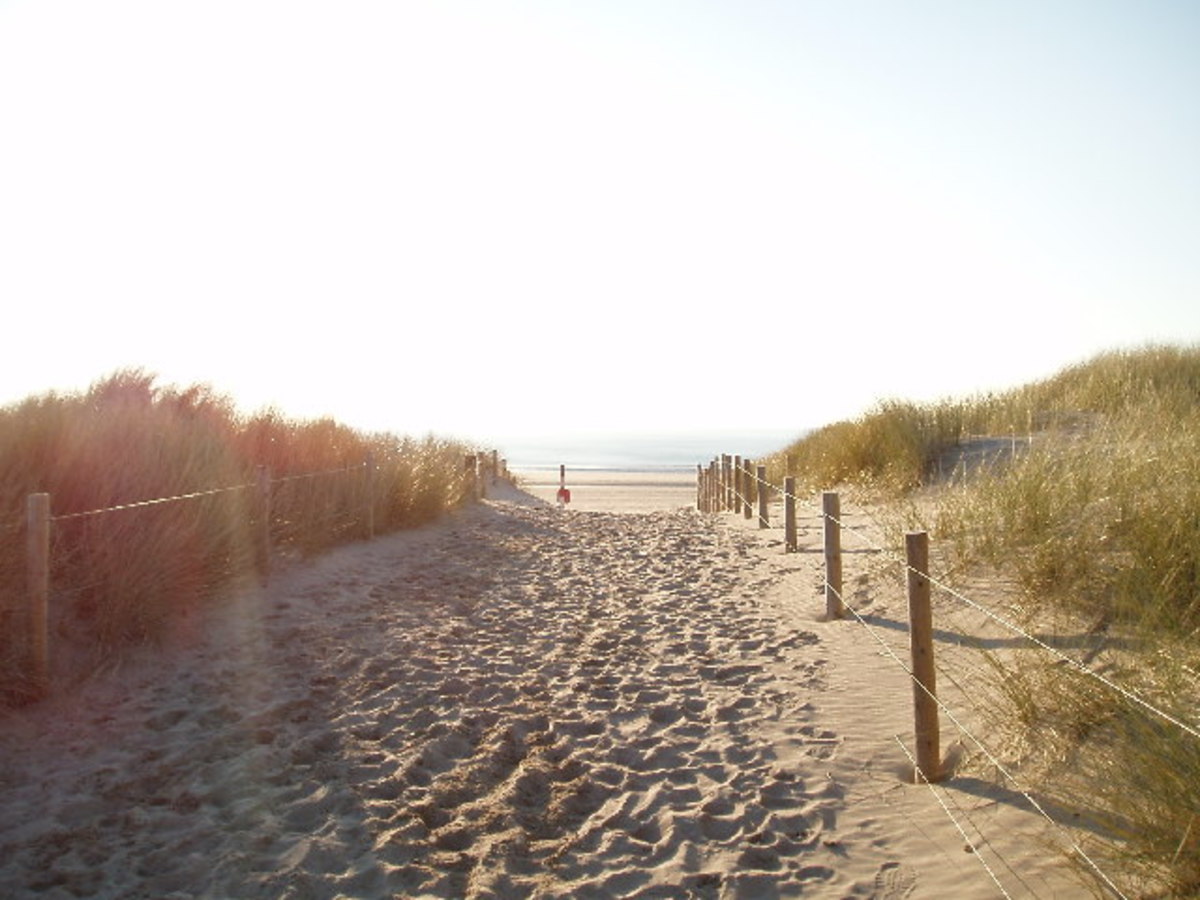 A Day Out in Harlech, Wales: Tips for Travelers - HubPages