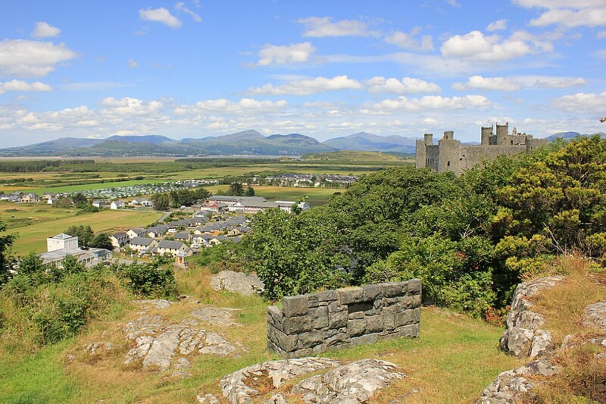 A Day Out in Harlech, Wales: Tips for Travelers - HubPages