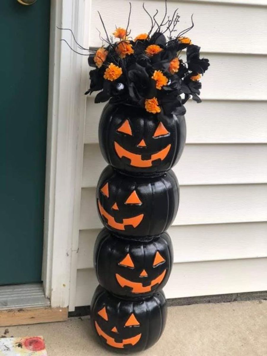 55+ Spooky DIY Outdoor Halloween Decorations - HubPages