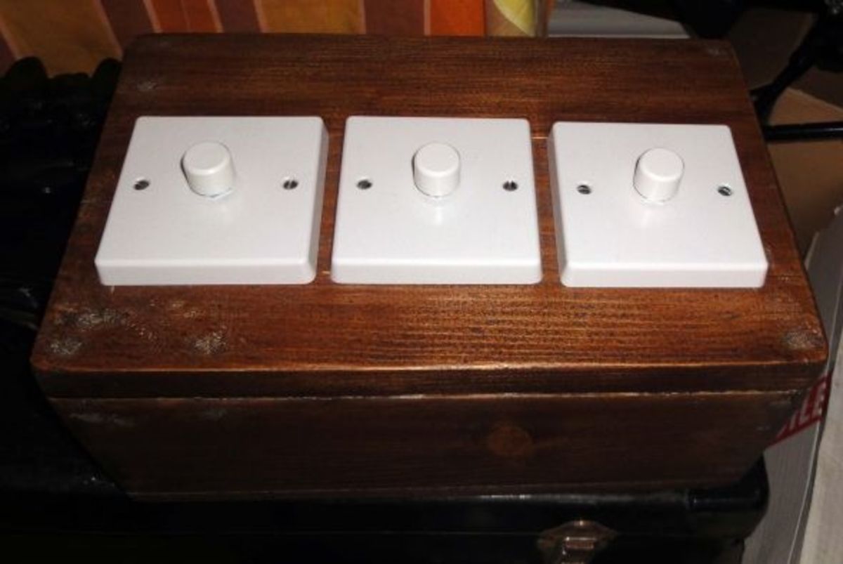 Making Bespoke Dimmer Switch Unit to Use With Halogen Lights For ...