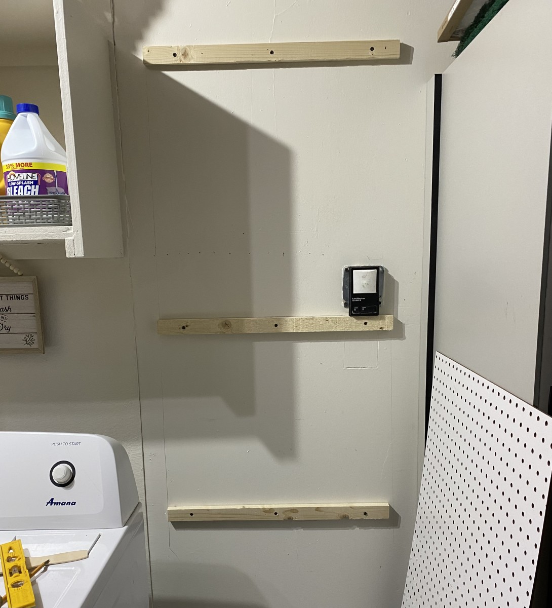 How I Upcycled My Garage Laundry Area - HubPages