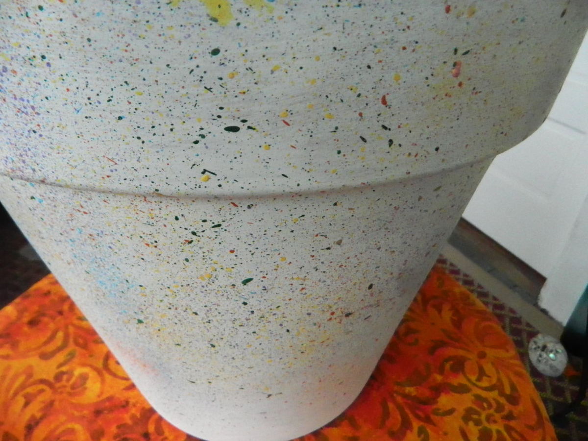 Decorate Clay Pots With a Splatter-Paint Technique or Napkins - HubPages