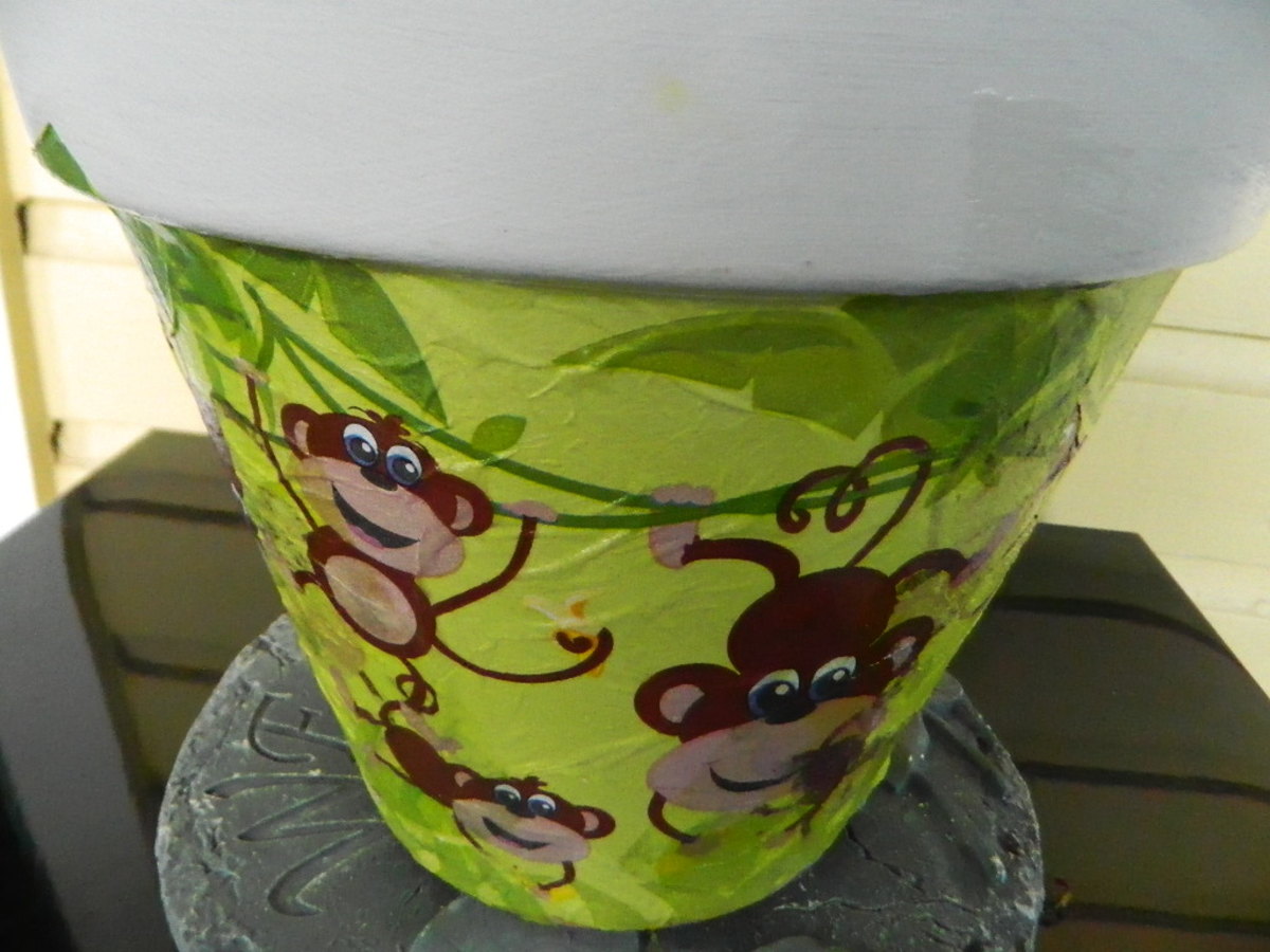 Decorate Clay Pots With a Splatter-Paint Technique or Napkins - HubPages