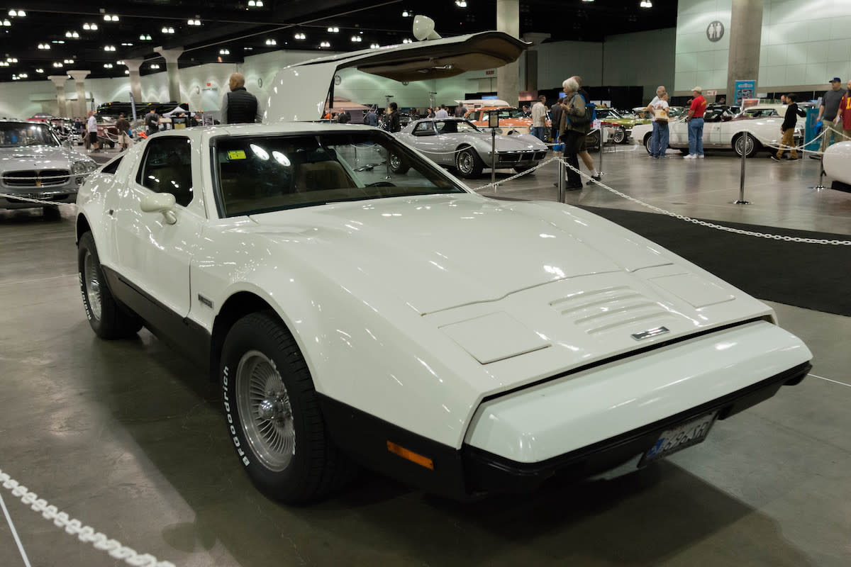 Man Gives Hilarious Review of the ‘Weirdest Car’ Ever: The Bricklin SV ...