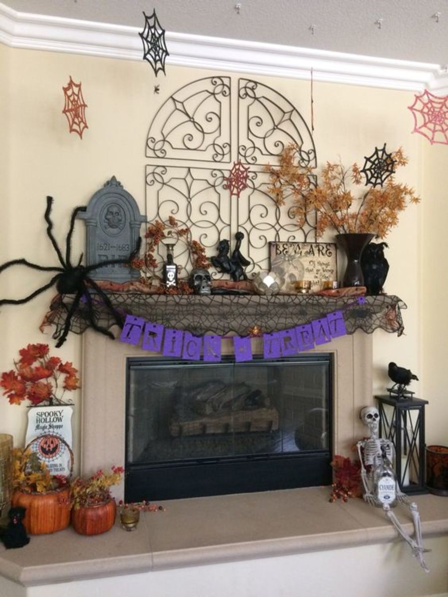 50+ Haunting Halloween Mantle Decor Ideas for a Spooky Yet Fun Vibe ...