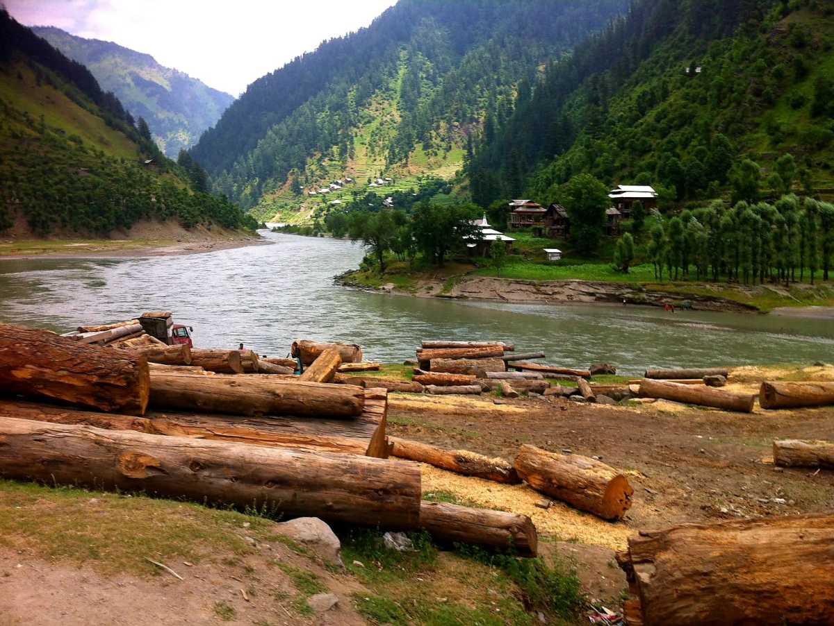 Scenic Views from Neelum Valley, Pakistan - HubPages