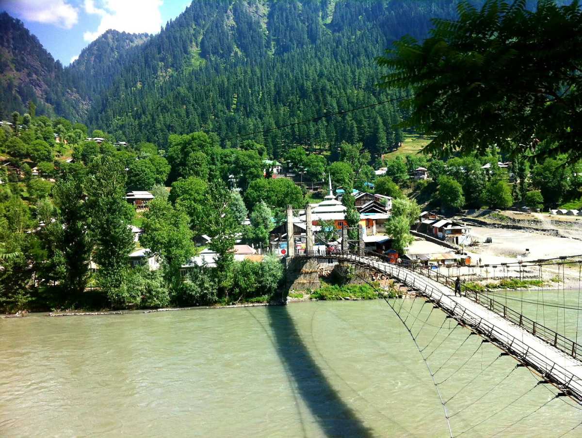 Scenic Views from Neelum Valley, Pakistan - HubPages