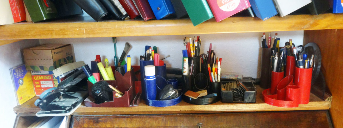 How-to Make a Bespoke Wooden Desk Tidy - HubPages
