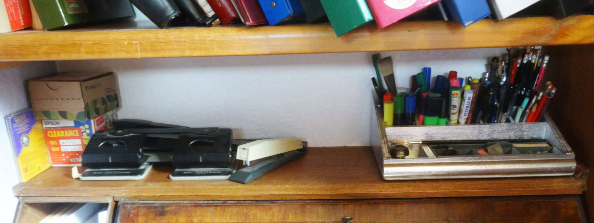 How-to Make a Bespoke Wooden Desk Tidy - HubPages