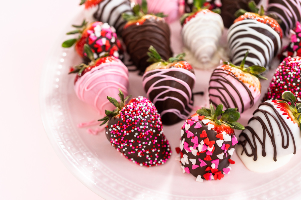 Simple Chocolate Strawberry Hack Will Leave Anyone Totally Impressed ...