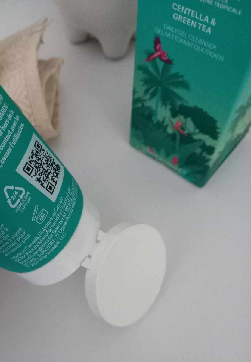 Face off: Simple Age Resisting Facial Wash Vs. the Inkey List Selfless ...