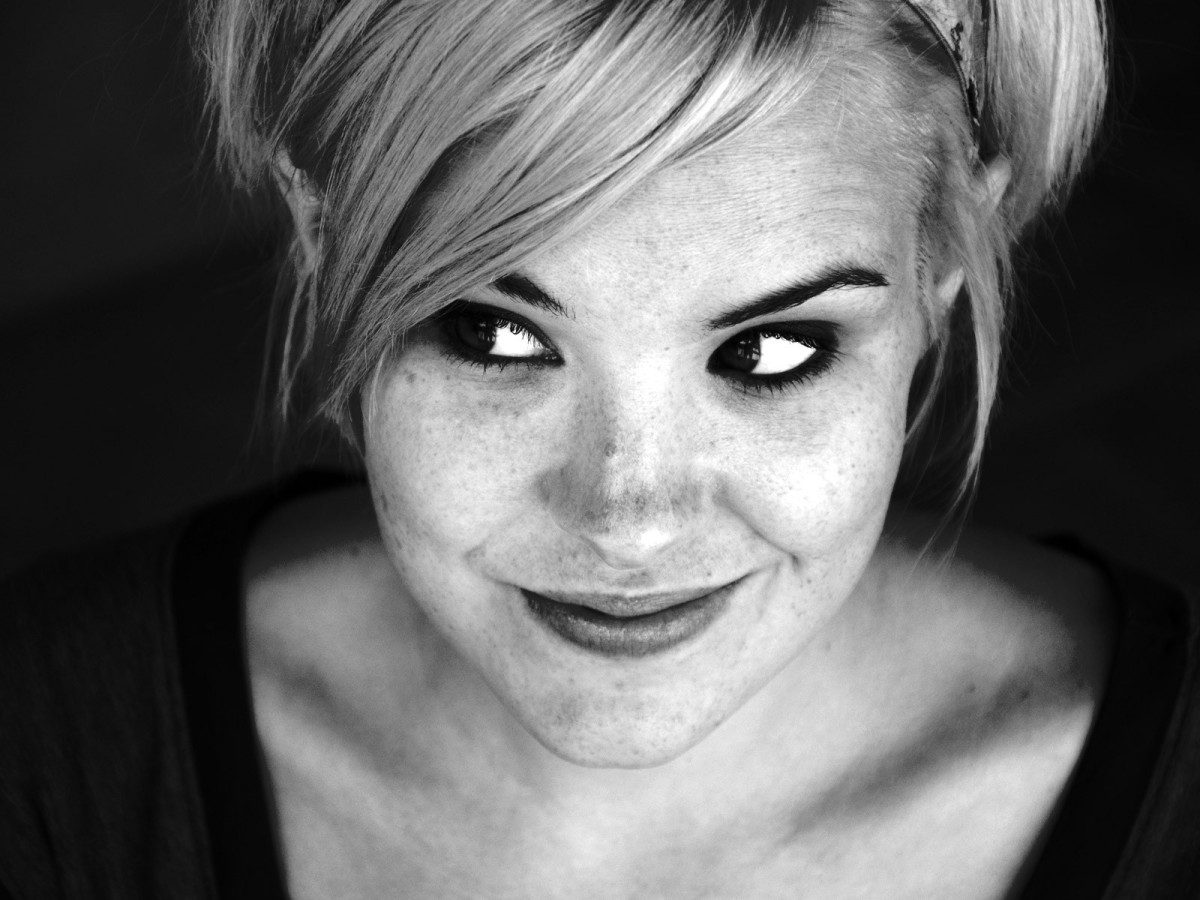 Sitcom Serial Daters Part 5—Charlie Goodson - HubPages