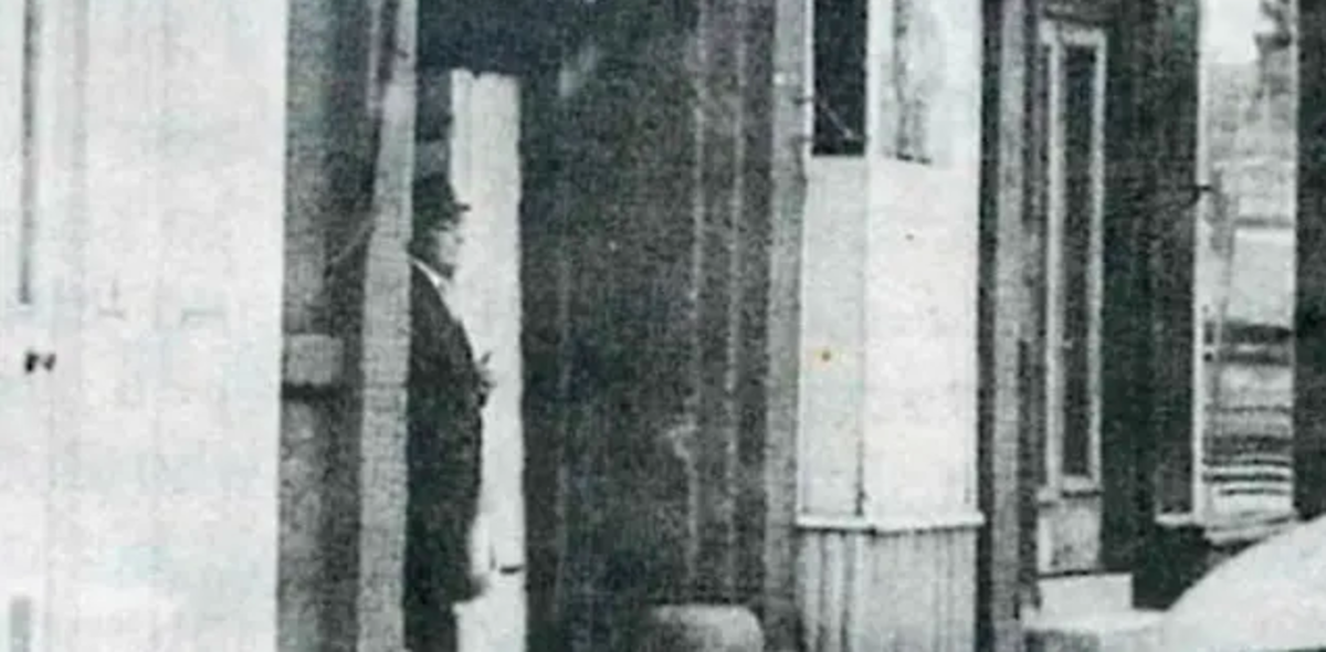 A Brief History of Men in Black Encounters - HubPages